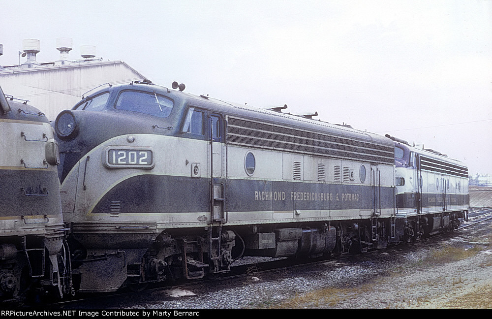 RF&P 1202 at Bryan Park Shops